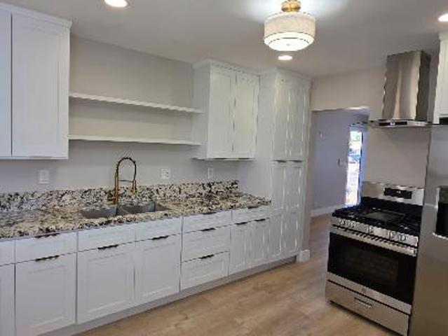 2 Br, 1 bath, Single Family 14603 S Orchard Ave