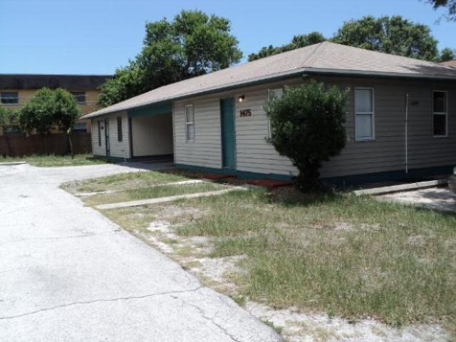 2 Br, 1 bath, Single Family 1479 Pierce St