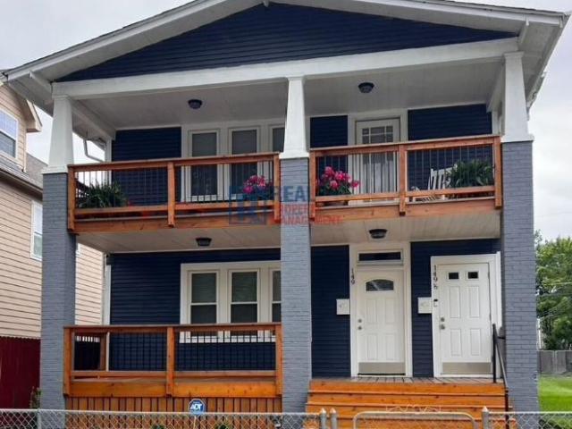 2 Br, 1 bath, Single Family 149 1/2 S Ogden Ave