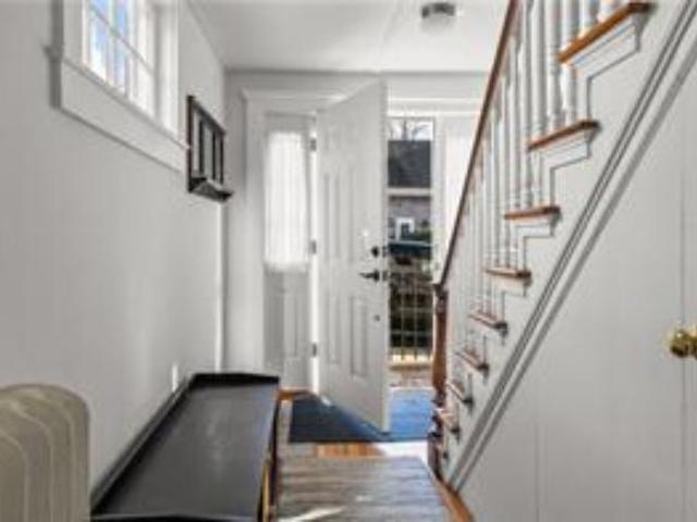 2 Br, 1 bath, Single Family 14 Dearborn St
