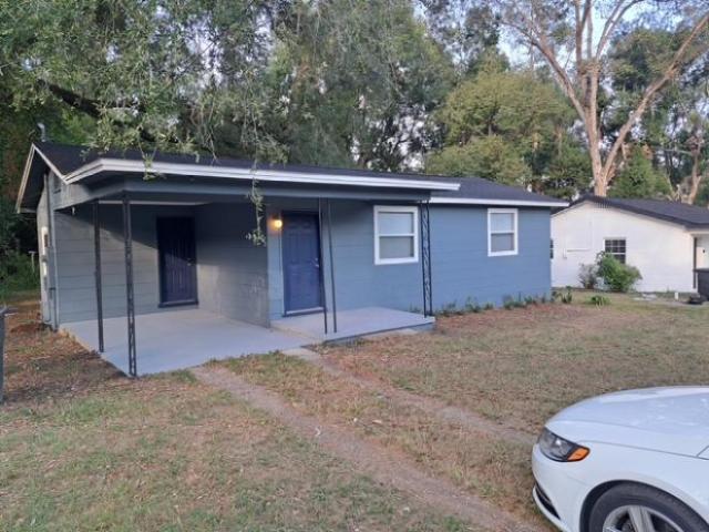 2 Br, 1 bath, Single Family 1508 Pepper Drive