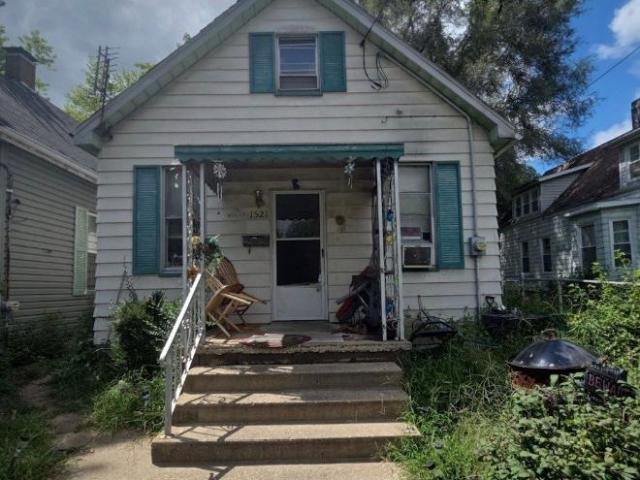 2 Br, 1 bath, Single Family 1521 S Westmoreland
