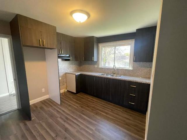 2 Br, 1 bath, Single Family 15237 4th Ave