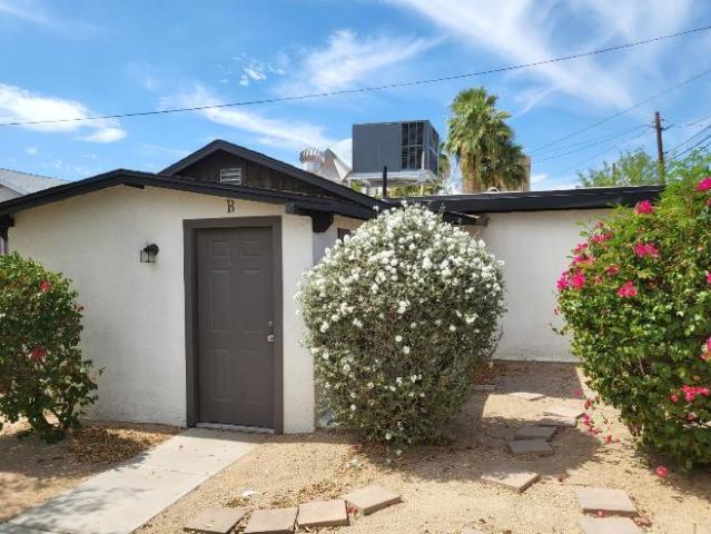2 Br, 1 bath, Single Family 1524 W Monroe