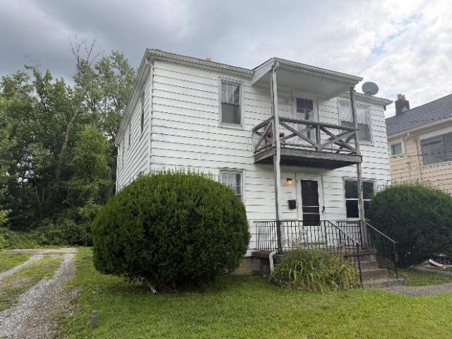 2 Br, 1 bath, Single Family 159 E Judson Ave