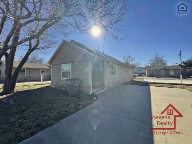 2 Br, 1 bath, Single Family 1604 Nw Lindy Ave