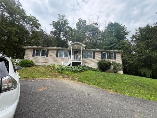 2 Br, 1 bath, Single Family 1610 Ruffs Mill Rd