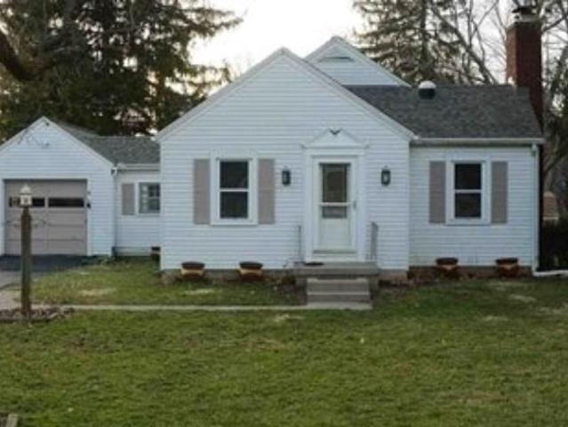 2 Br, 1 bath, Single Family 1683 N Longview St