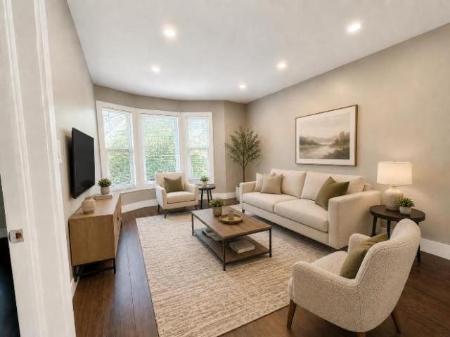 2 Br, 1 bath, Single Family 168 Sanford Ave S