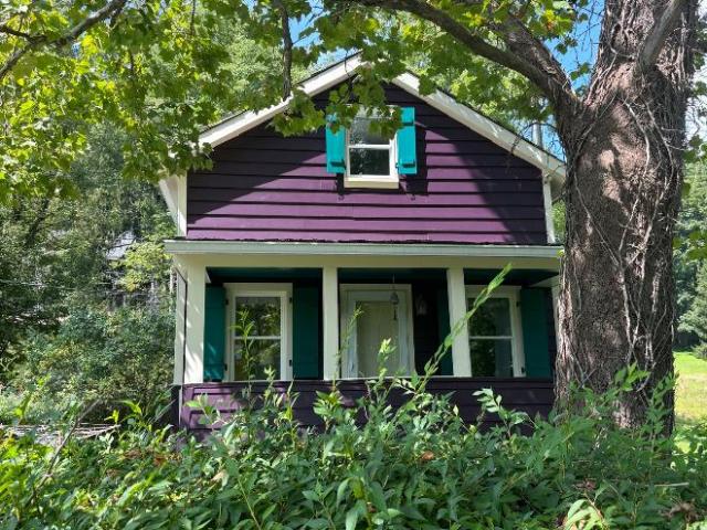 2 Br, 1 bath, Single Family 16 Middle Valley Rd