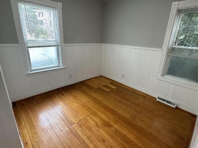 2 Br, 1 bath, Single Family 16 Rossmore Road
