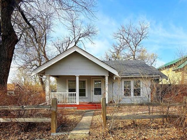 2 Br, 1 bath, Single Family 1701 W Kiowa