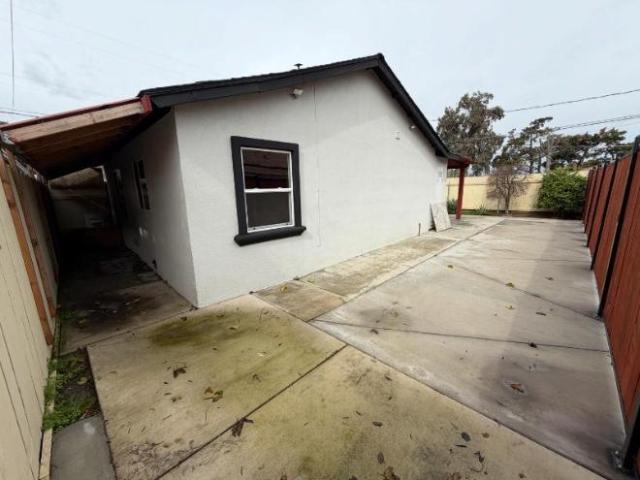 2 Br, 1 bath, Single Family 1709 Margaret Way