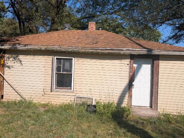 2 Br, 1 bath, Single Family 1714 S Lydia Ave