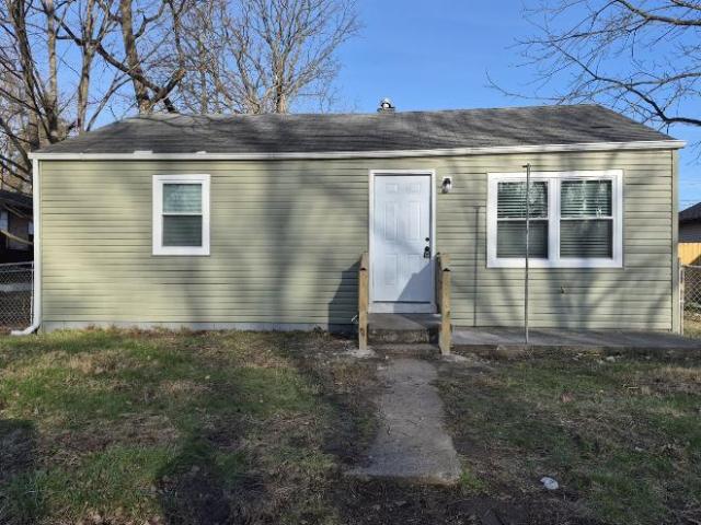 2 Br, 1 bath, Single Family 1720 Nelle St