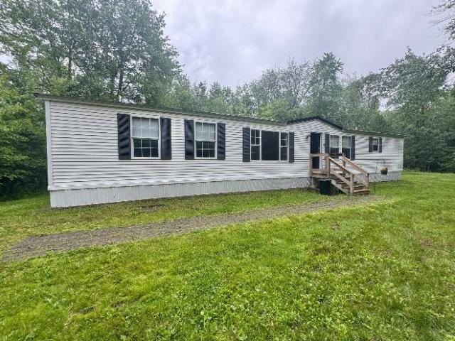 2 Br, 1 bath, Single Family 174 Airport Rd