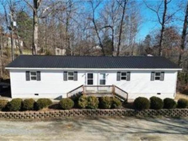 2 Br, 1 bath, Single Family 175 Young Dr