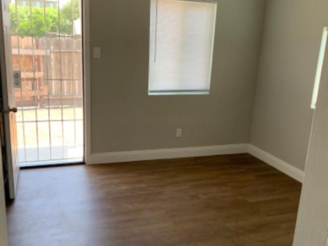 2 Br, 1 bath, Single Family 176 N F St