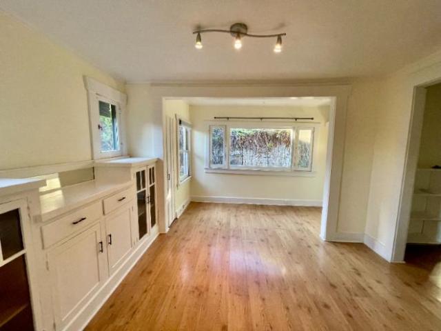 2 Br, 1 bath, Single Family 1772 Brigden Rd