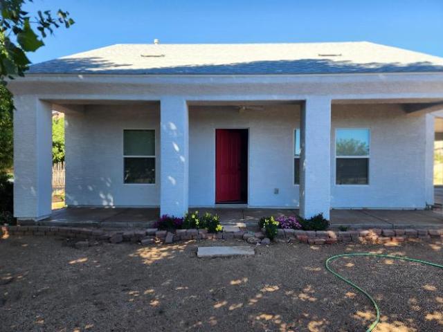 2 Br, 1 bath, Single Family 17747 W Westward Dr