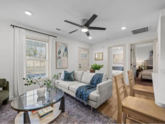 2 Br, 1 bath, Single Family 1802 Rominger Rd