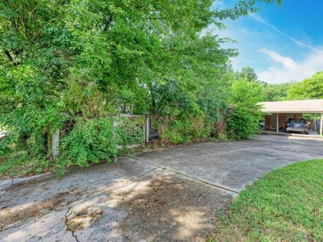 2 Br, 1 bath, Single Family 1805 Mohle