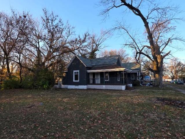 2 Br, 1 bath, Single Family 1811 N Morgan St