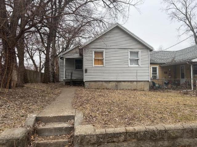 2 Br, 1 bath, Single Family 1829 S Stanley St