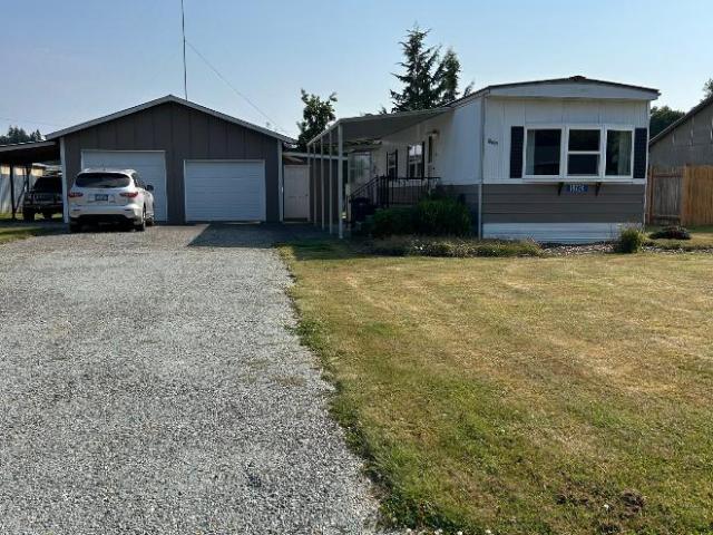 2 Br, 1 bath, Single Family 18724 Fishermans Loop