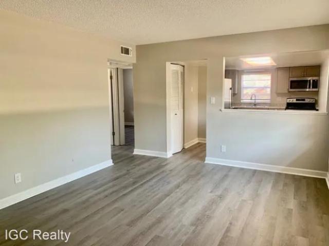 2 Br, 1 bath, Single Family 1895 40th Avenue