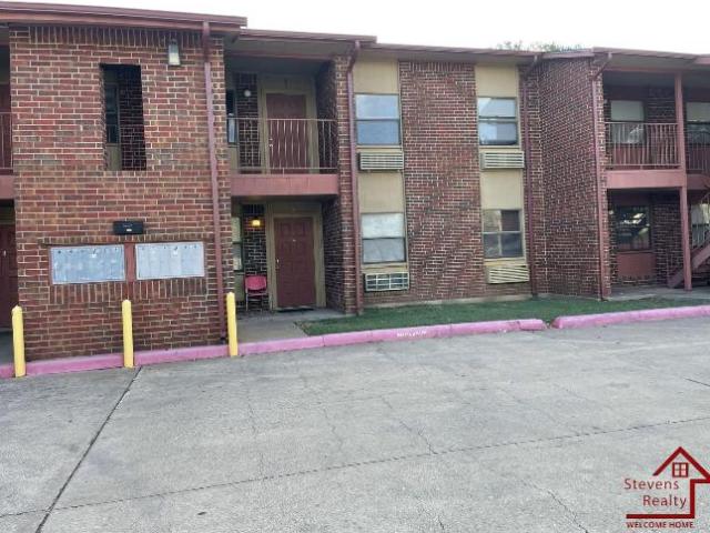 2 Br, 1 bath, Single Family 1912 SW D Ave