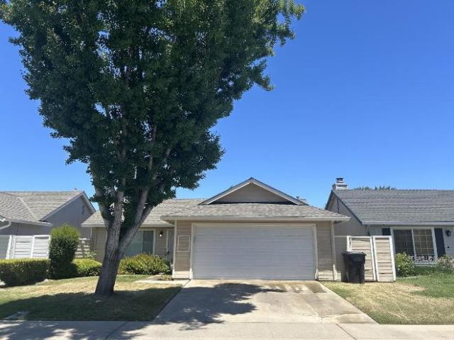 2 Br, 1 bath, Single Family 1917 Oostburg Court