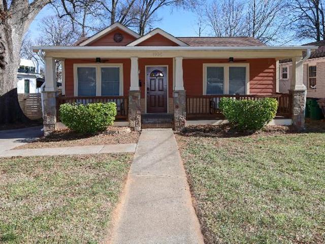 2 Br, 1 bath, Single Family 1924 Union Street