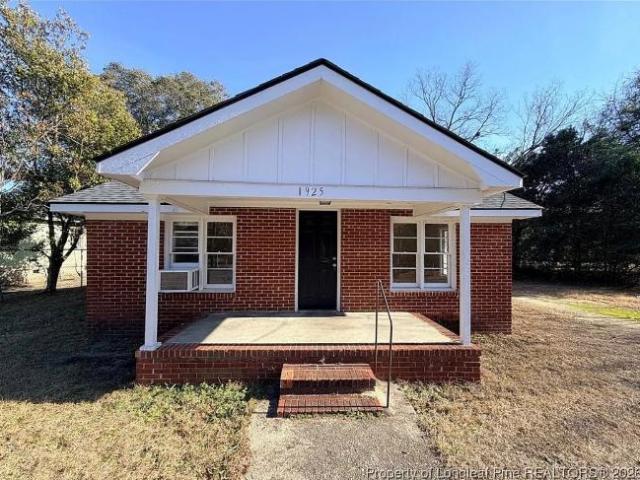 2 Br, 1 bath, Single Family 1925 Progress St