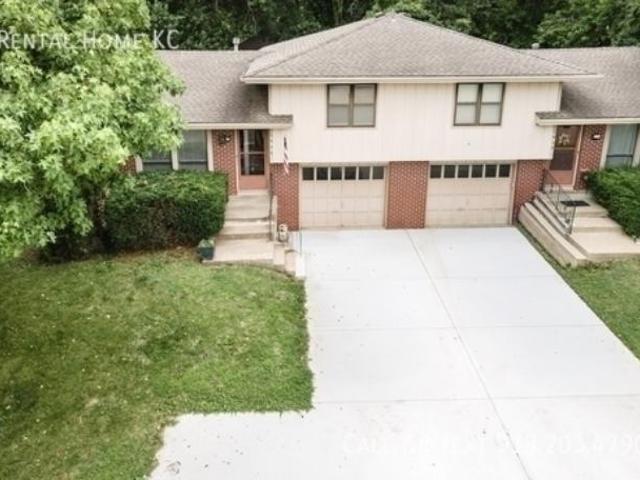 2 Br, 1 bath, Single Family 1940 E Lindenwood Cir