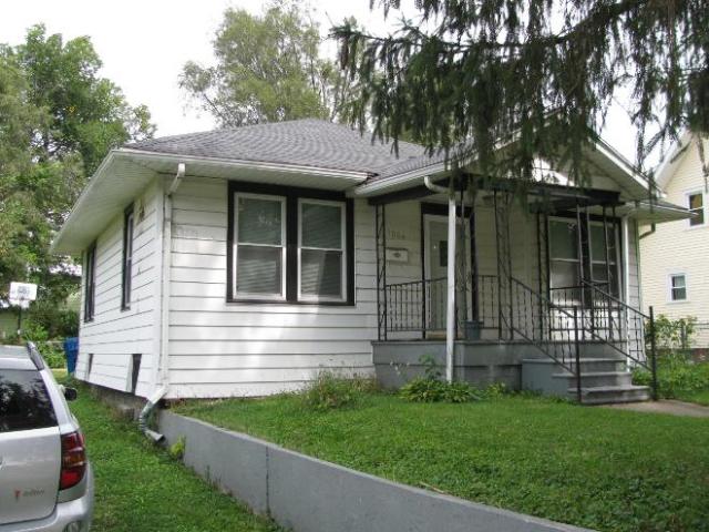 2 Br, 1 bath, Single Family 1004 W Hill St