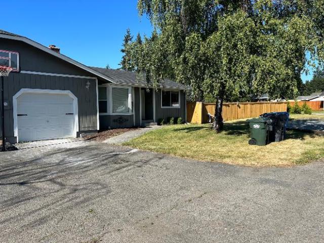 2 Br, 1 bath, Single Family 1009 153rd Street Ct E