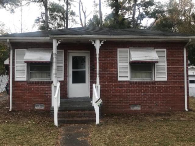 2 Br, 1 bath, Single Family 1010 W Washington Ave