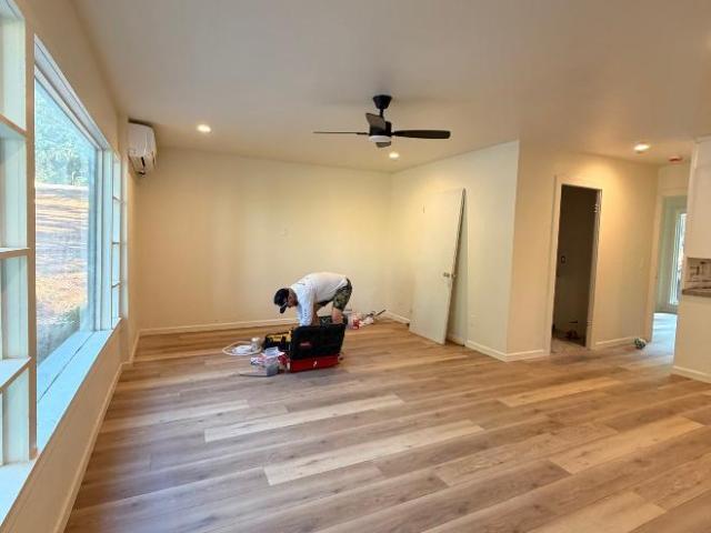 2 Br, 1 bath, Single Family 10120 S Ponderosa Way
