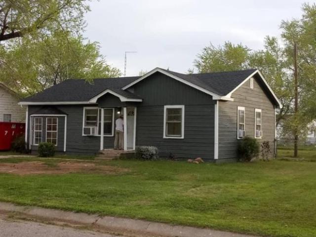 2 Br, 1 bath, Single Family 1015 Eula St