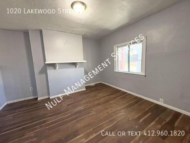 2 Br, 1 bath, Single Family 1020 Lakewood Street