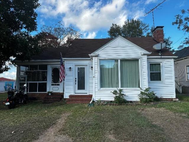 2 Br, 1 bath, Single Family 102 High St