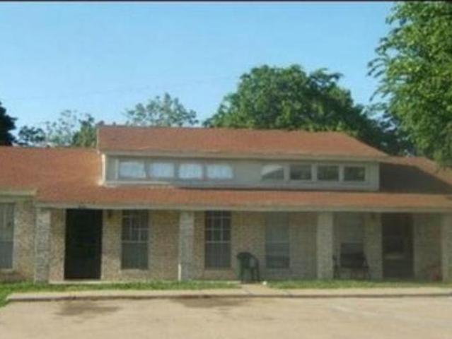 2 Br, 1 bath, Single Family 1037 Southmoor Dr
