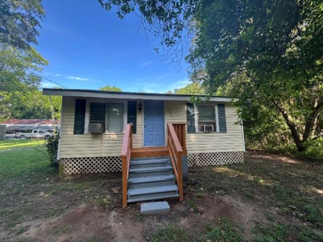 2 Br, 1 bath, Single Family 107 Shirley Drive