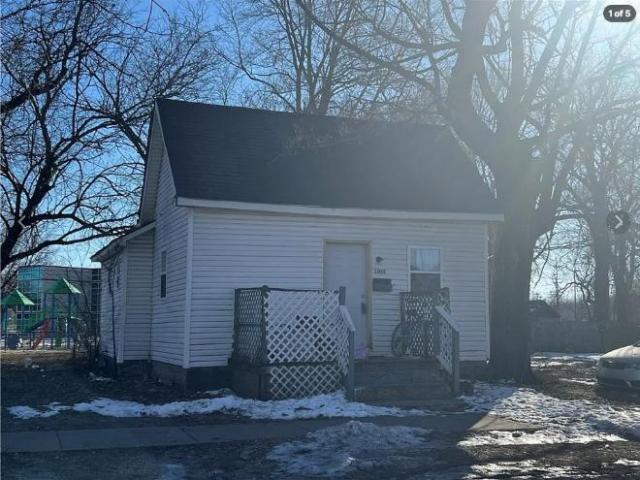 2 Br, 1 bath, Single Family 1045 E Condit Street