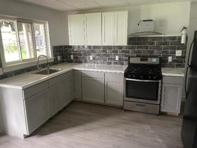 2 Br, 1 bath, Single Family 104 S 5th Street Duquence Pa 15110