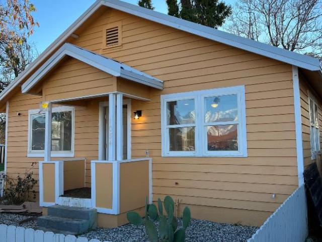 2 Br, 1 bath, Single Family 1054 Liberty