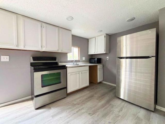 2 Br, 1 bath, Single Family 1069 Tigger Loop