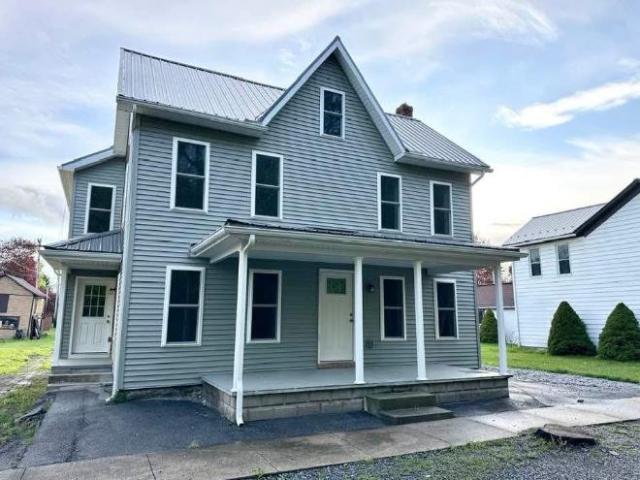 2 Br, 1 bath, Single Family 106 Water St