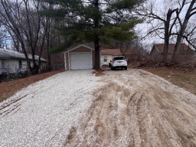 2 Br, 1 bath, Single Family 106 Elmwood Street